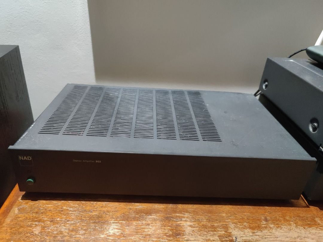 NAD 902 Amplifier on Carousell