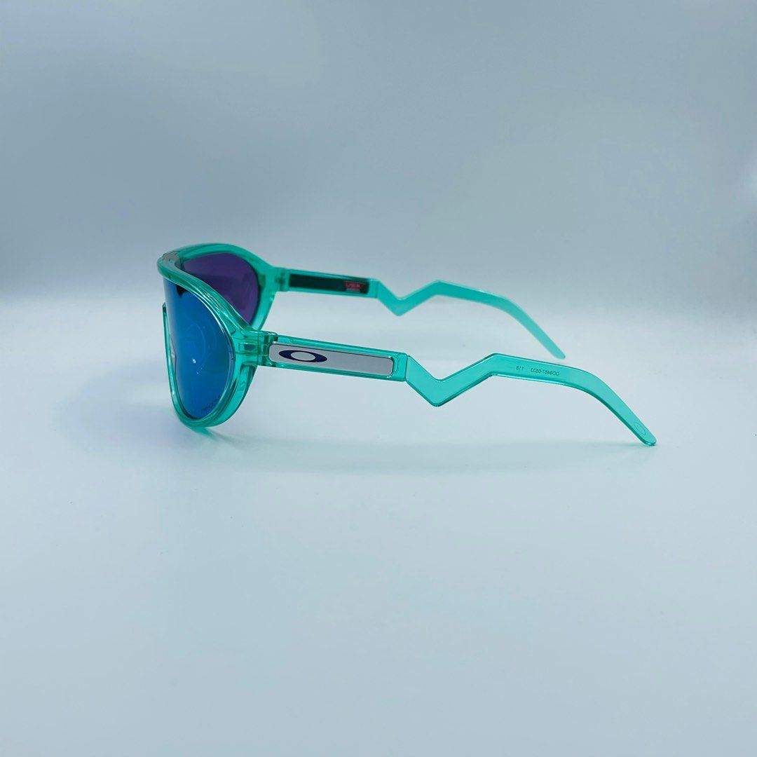 Oakley CMDN (A) Translucent Celeste w/ Prizm Violet, Men's Fashion ...