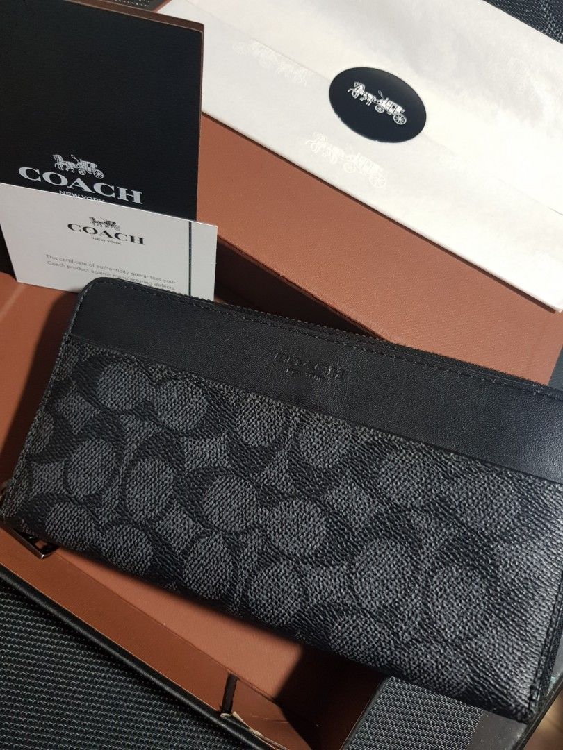 Original Coach Accordion Wallet in Signature Canvass (unisex), Luxury ...