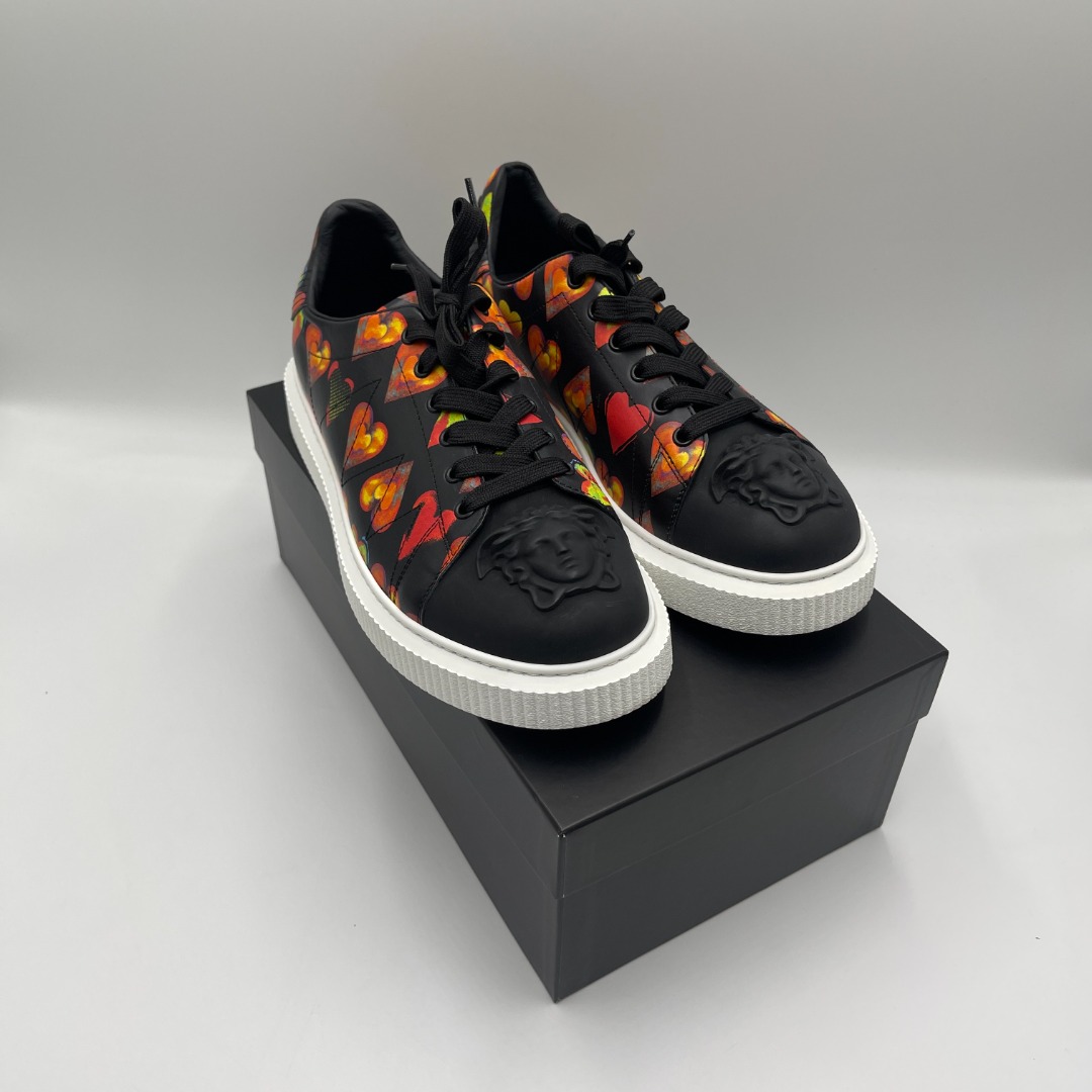 P2522 Versace Medusa Heart Limited Edition Sneaker, Luxury, Sneakers ...