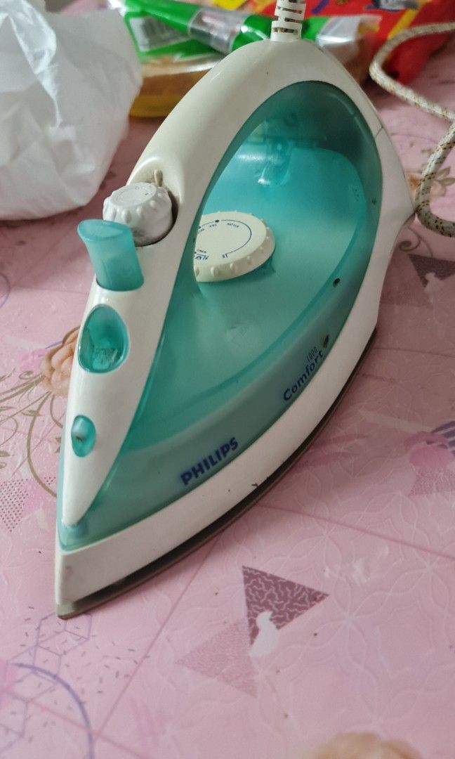 Philips Iron, TV & Home Appliances, Irons & Steamers on Carousell