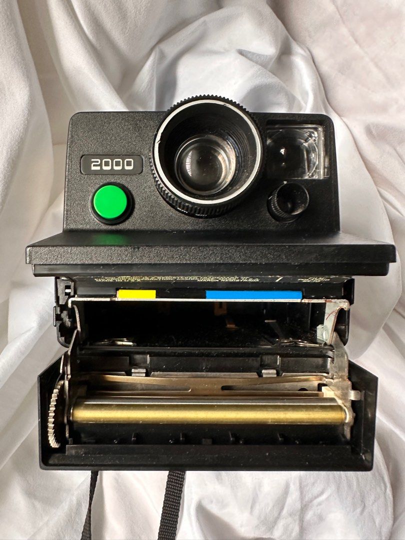 Polaroid 2000 Land Camera Instant Film Camera on Carousell