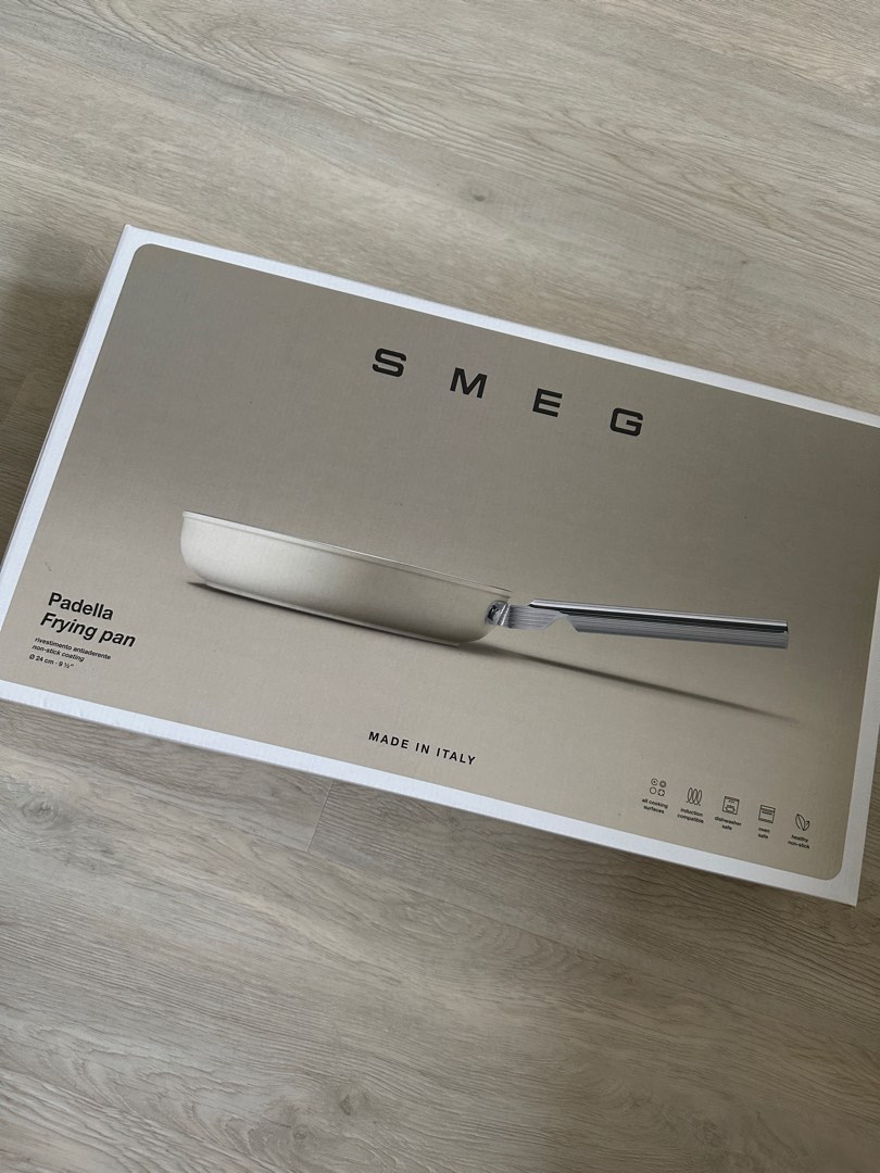 Smeg padella frying pan, Furniture & Home Living, Kitchenware ...