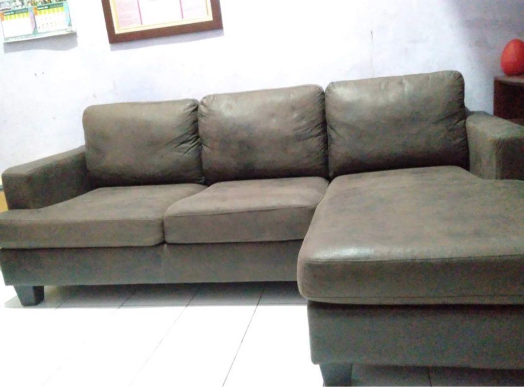 Sofa INFORMA LOUISE, Perabotan Rumah di Carousell