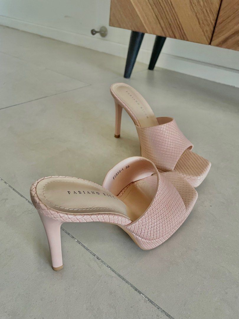 Soft Pink heels, Women's Fashion, Footwear, Heels on Carousell