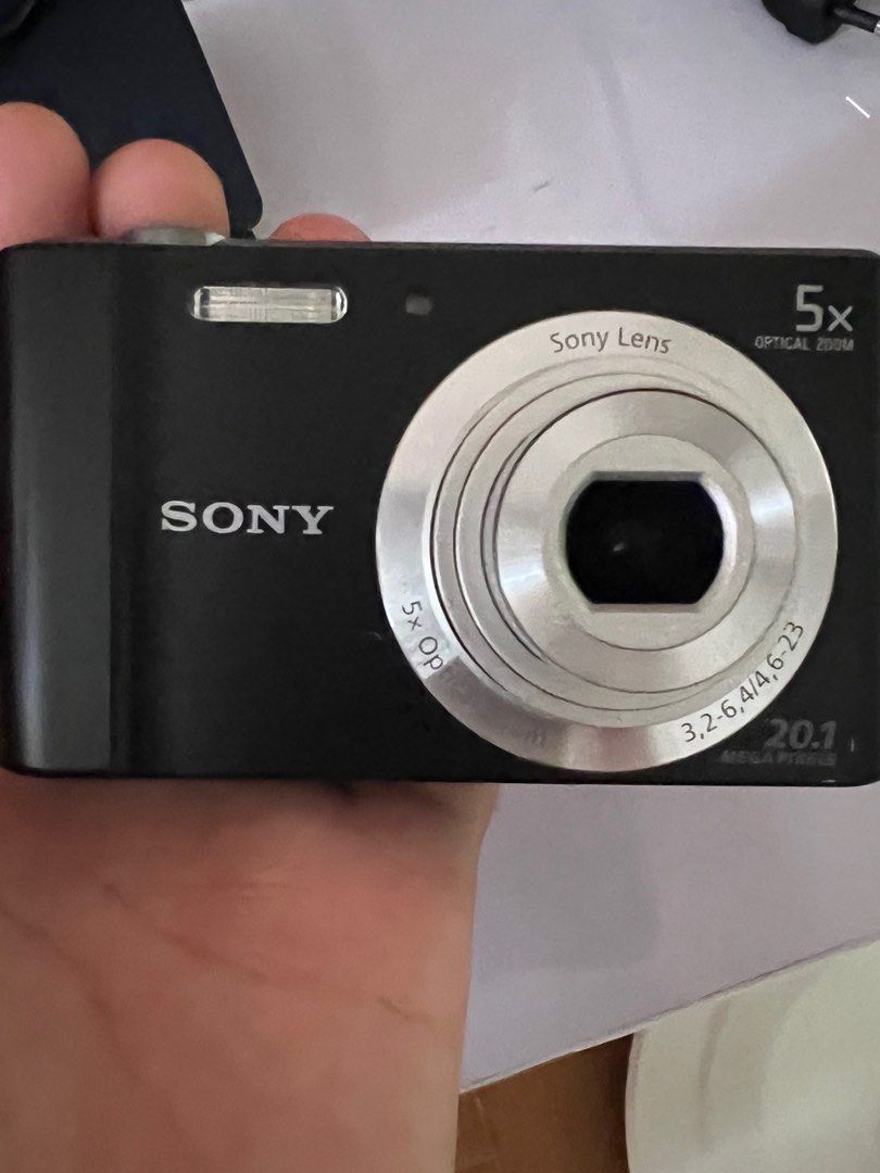 Sony cybershot DSW-W800 black, Photography, Cameras on Carousell