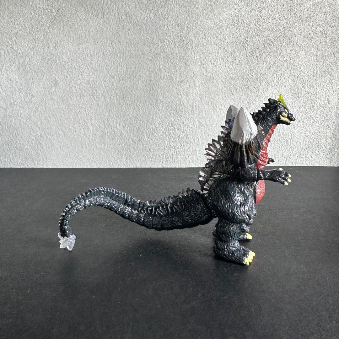 SpaceGodzilla Godzilla Monster Space Godzilla Kaiju Figure, Hobbies ...