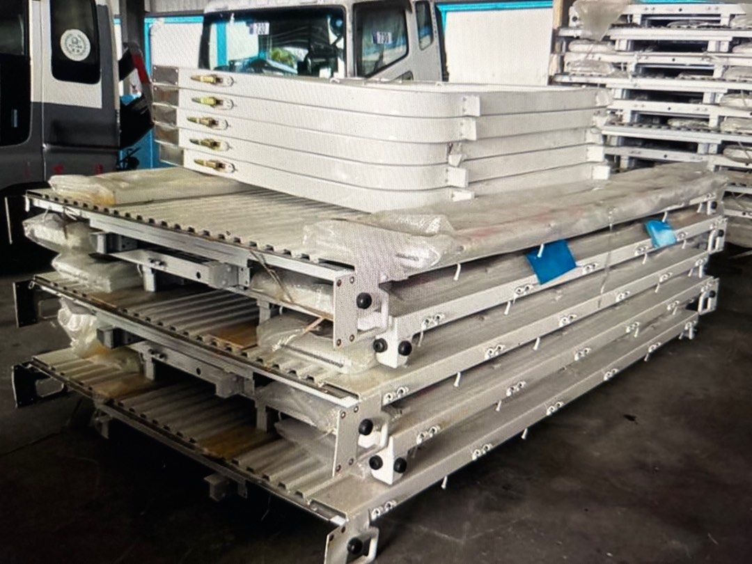 Steel Dropside Body 11 FT Vs Elf Canter Mazda L300 Foton on Carousell