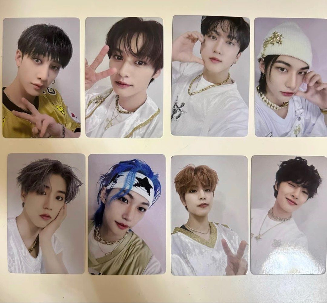 STRAYKIDS YZY 2.0 POB PHOTOCARD PC, Hobbies & Toys, Collectibles ...