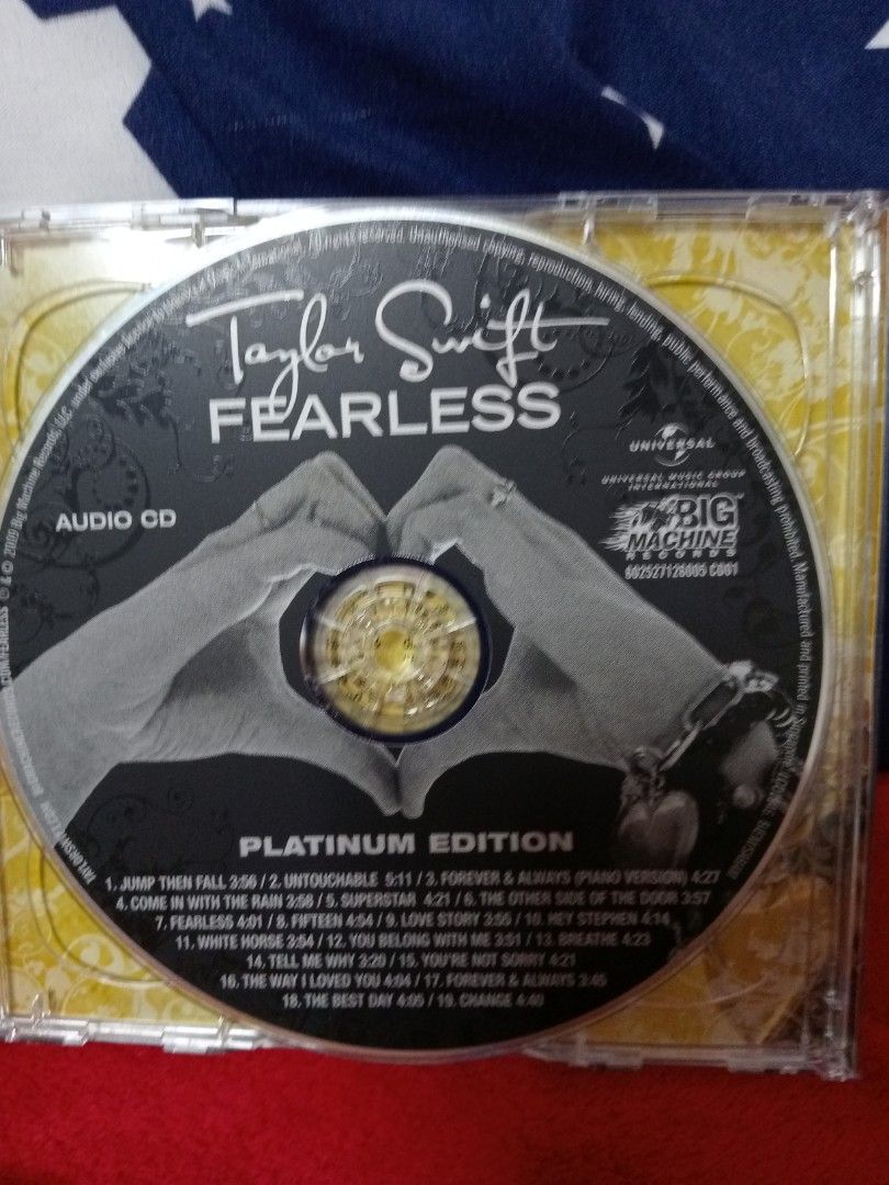 Taylor Swift Fearless Platinum Edition Cd/dvd, Hobbies & Toys, Music ...