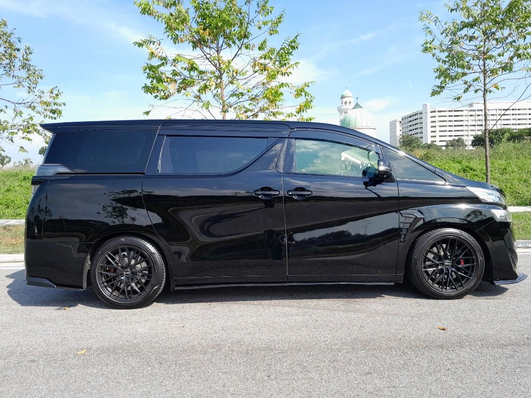Toyota Vellfire 2.5 X 8-Seater (A), Cars, Used Cars on Carousell
