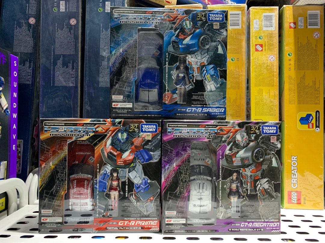 Transformers generations authentic optimus prime platinum attack mode ...