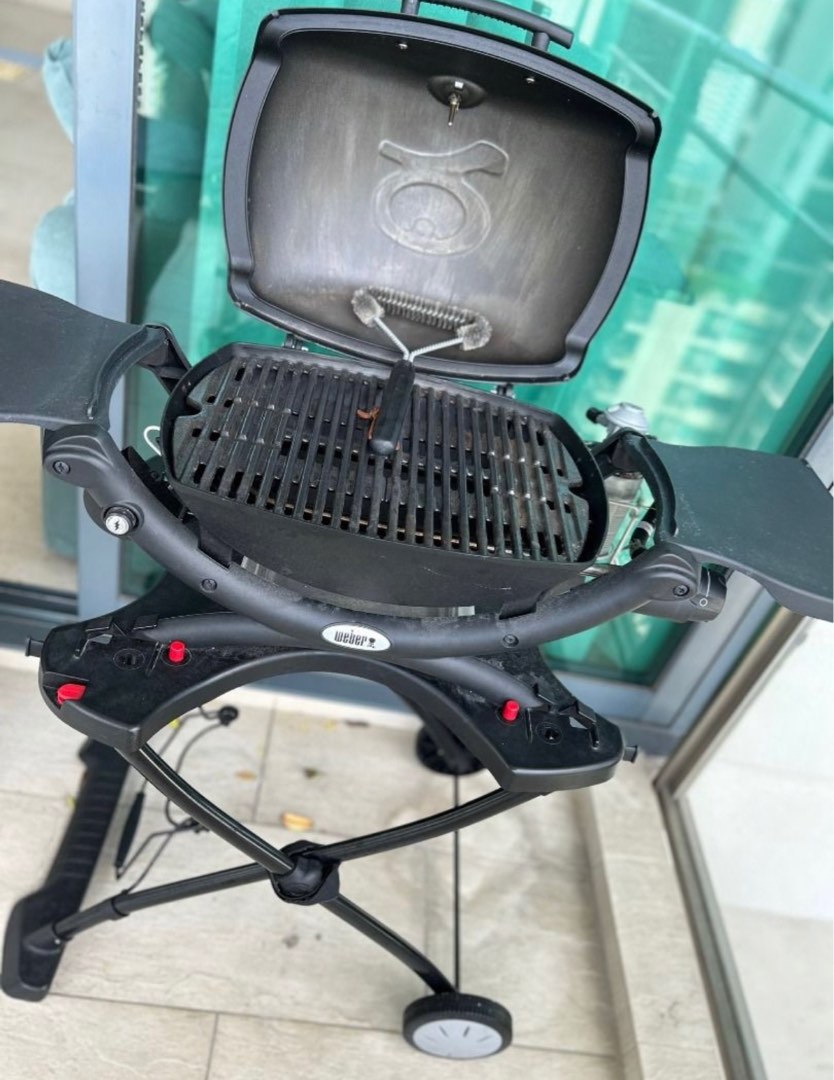 Weber Q1250 BBQ, Furniture & Home Living, Outdoor Furniture on Carousell