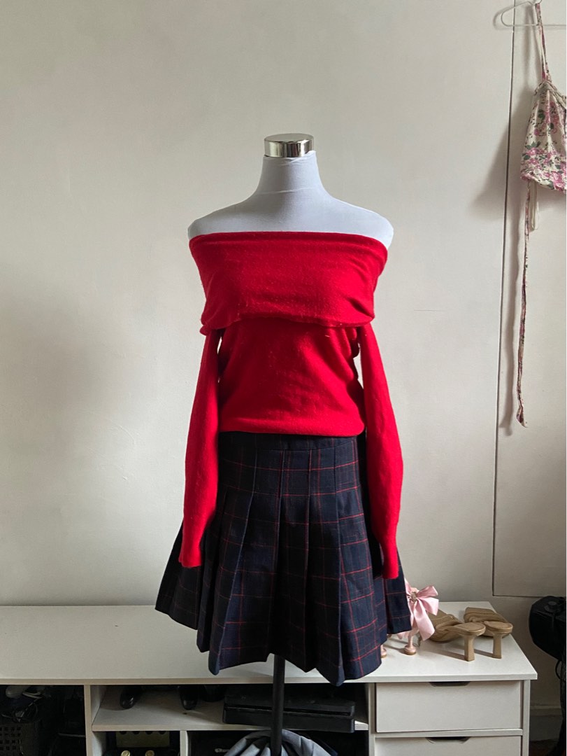Y2k preppy old money insp red off shoulder sweater and plaid skirt on ...