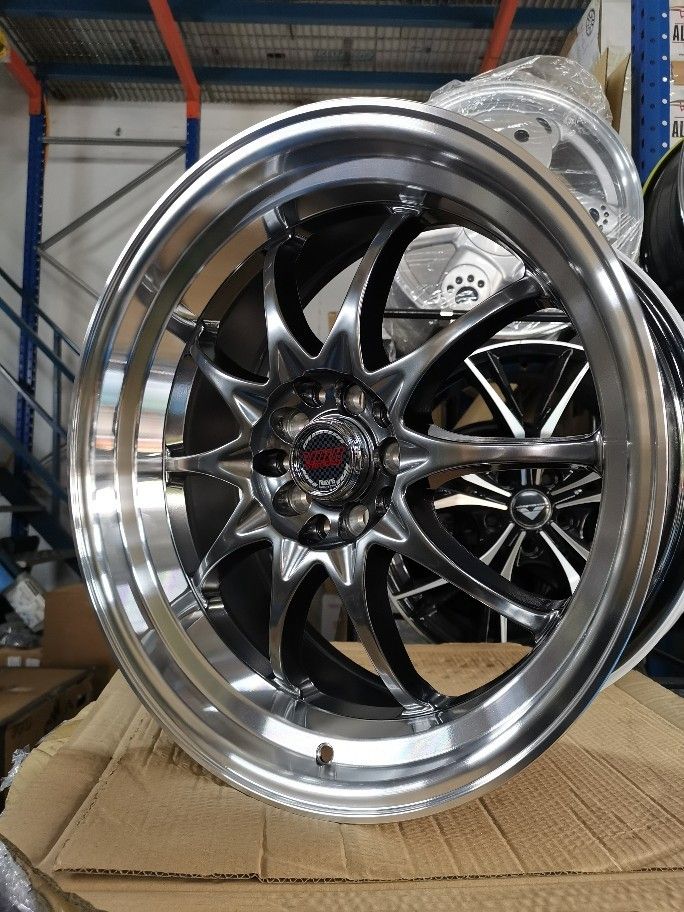 18" CE28 (REP) hyper black with deep lip. 18x8.5 et30 5x100 / 5x114.3 ...