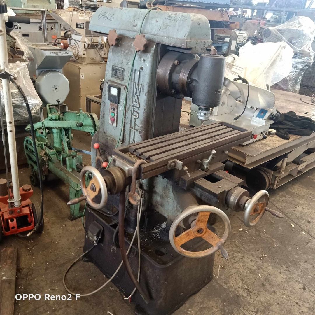 1 VERTICAL MILLING MACHINE, Commercial & Industrial, Industrial ...