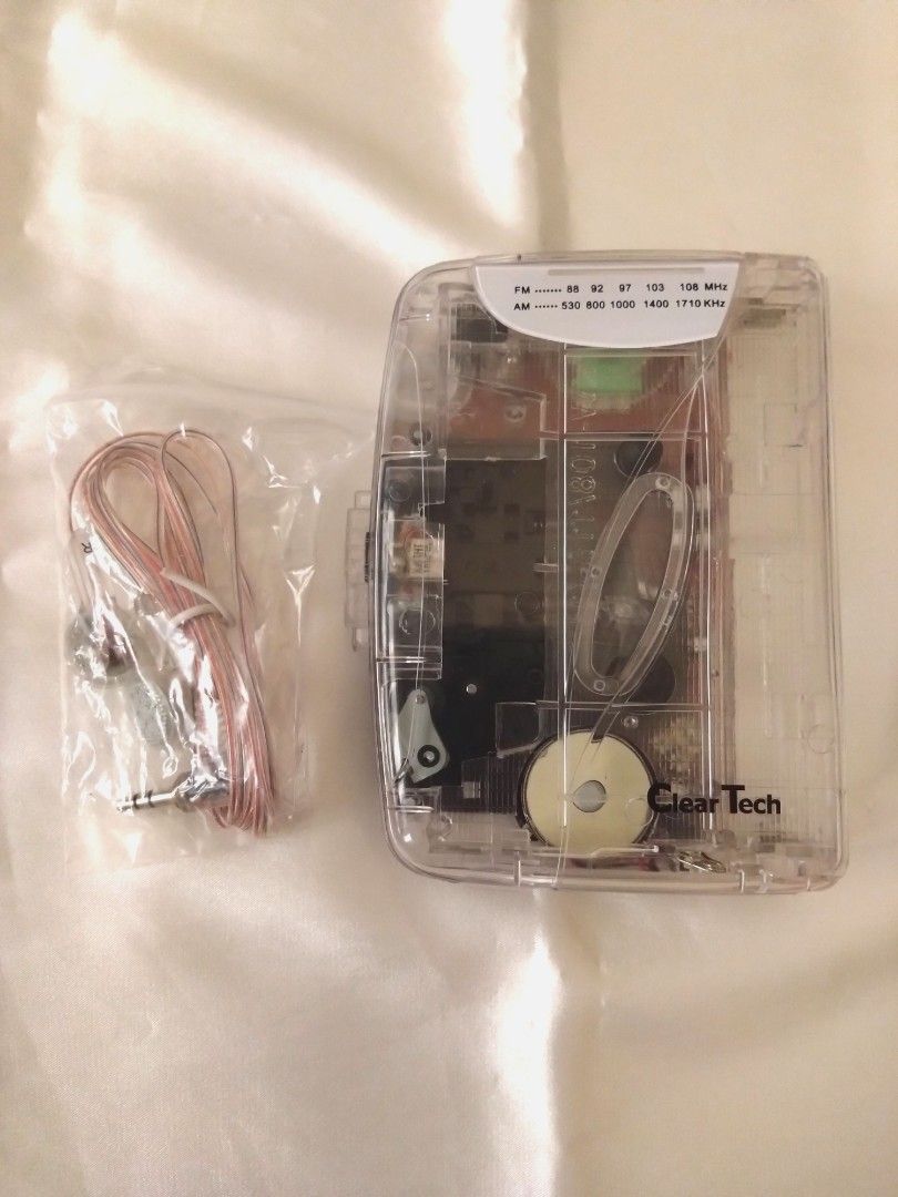Clear Tech Cassette Player 透明卡式錄音帶播放器, 耳機及錄音音訊設備, 音樂播放裝置 MP3及CD 播放器在旋轉拍賣