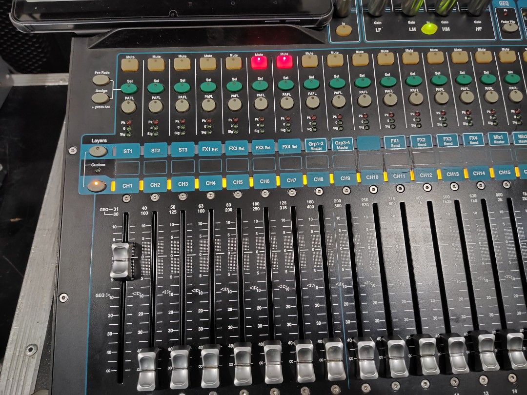 Allen & Heath QU24 Digital Mixer, Audio, Other Audio Equipment on Carousell