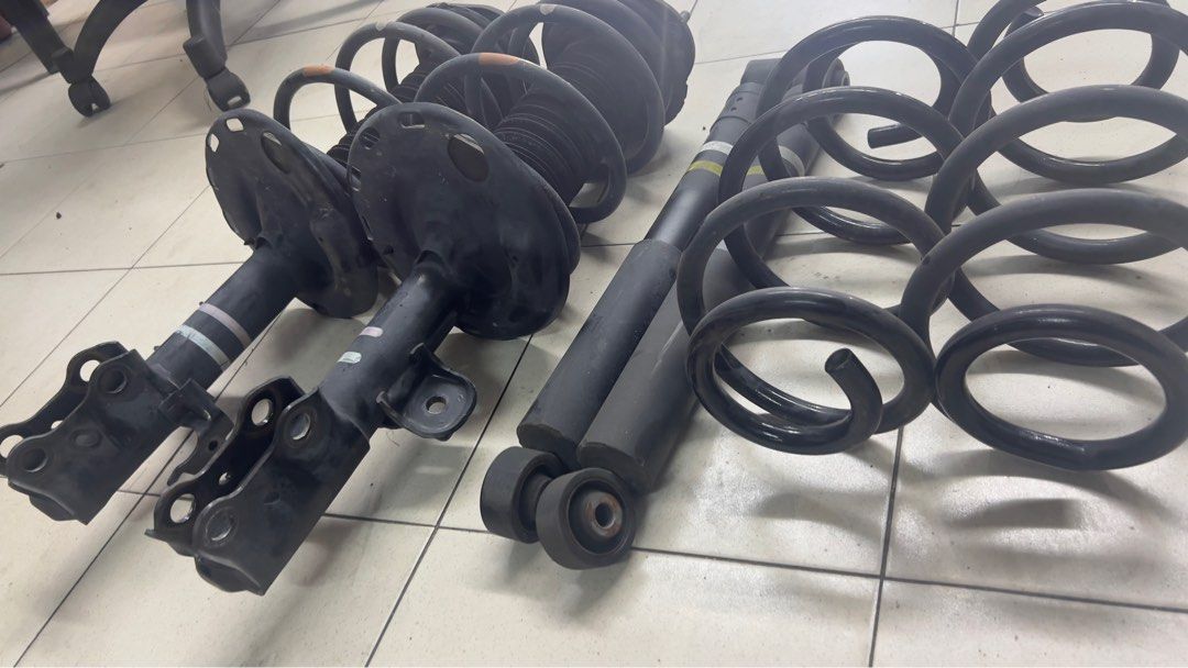 Alphard Agh30 absorber suspension, Auto Accessories on Carousell