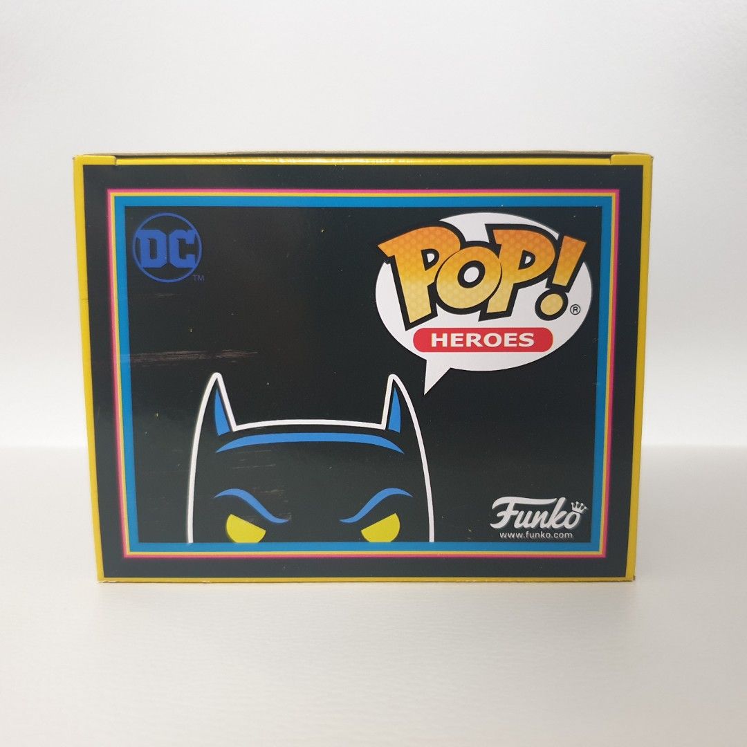BATMAN The Animated Series Black Light Glow Hot Topic Exclusive Funko ...