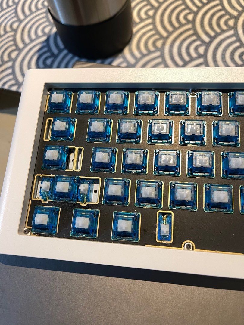 Boop65 E-White Custom Mechanical Keyboard on Carousell