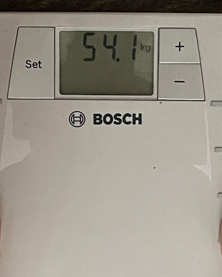 BOSCH electronic weighing scale, Health & Nutrition, Health Monitors ...