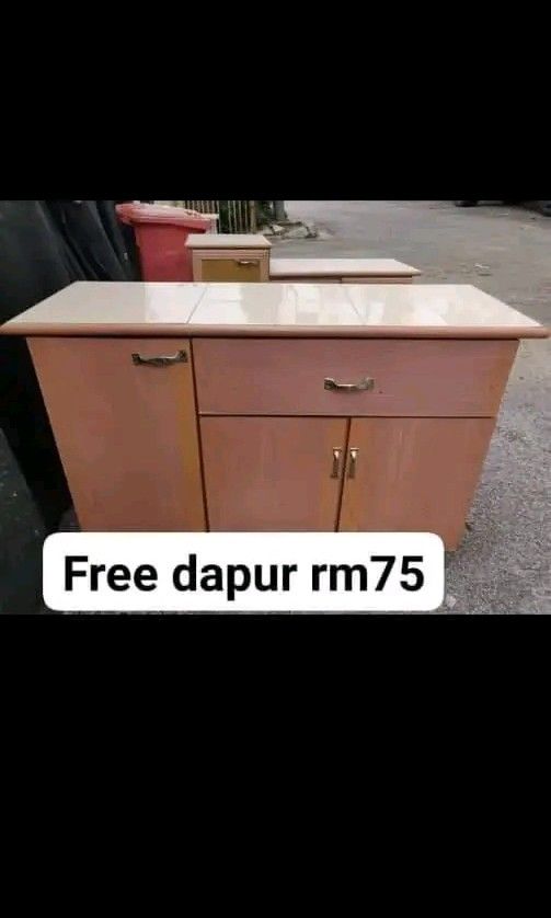 Brg rumah lelong, Furniture & Home Living, Furniture, Shelves, Cabinets & Racks on Carousell