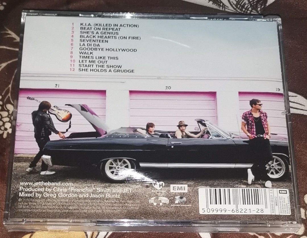 CD JET - Shaka Rock, Hobbies & Toys, Music & Media, CDs & DVDs on Carousell