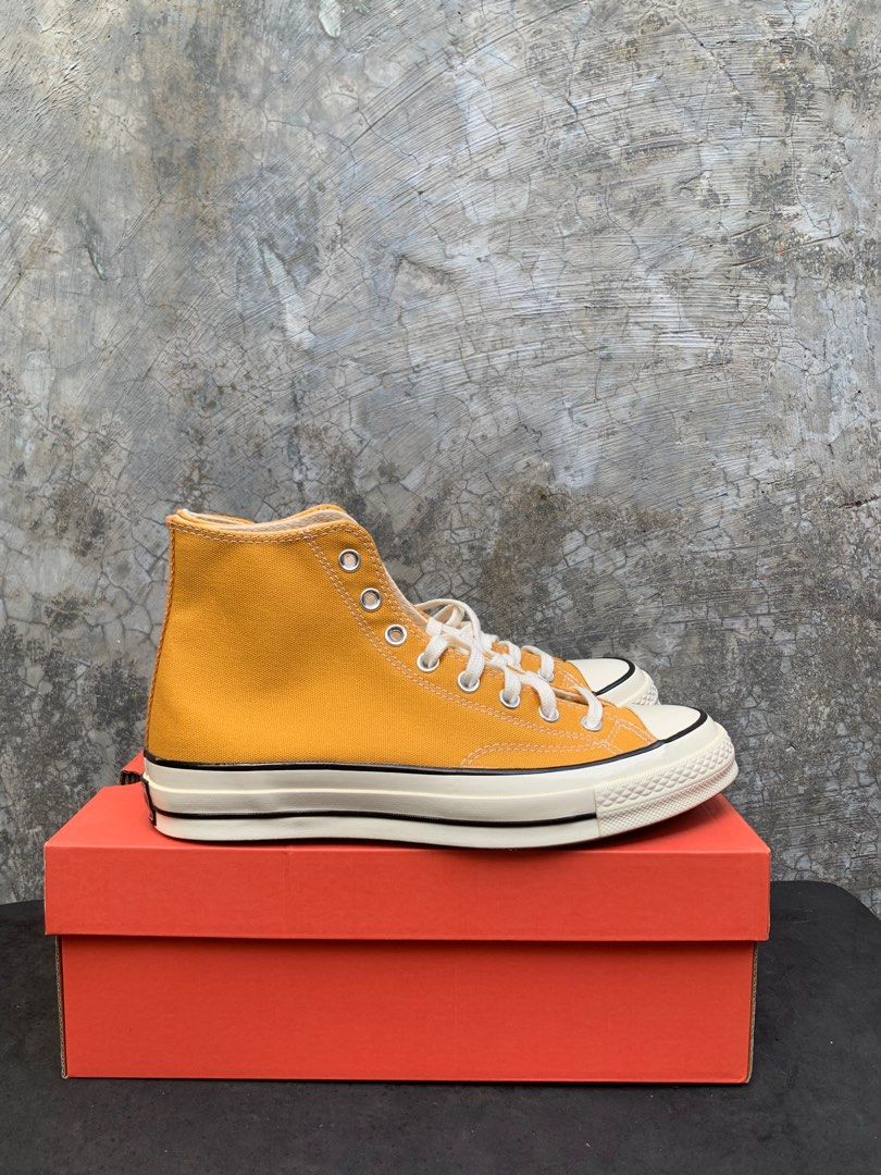 converse 70s sunflower, Fesyen Pria, Sepatu , Sneakers di Carousell