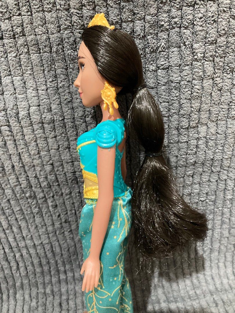 Disney Aladdin Singing Jasmine Doll with Outfit and Accessories on ...