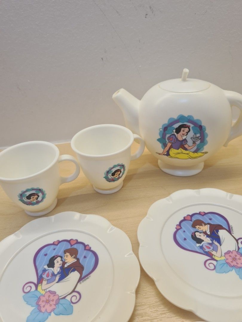 Disney Snow White Tea Set, Hobbies & Toys, Toys & Games on Carousell