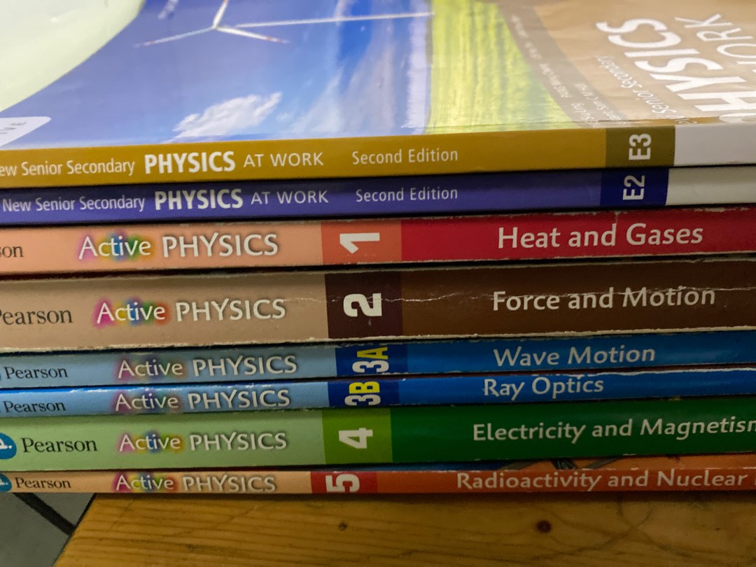 DSE 高中物理Physics （英文）教科書, 興趣及遊戲, 書本 & 文具, 教科書 - Carousell