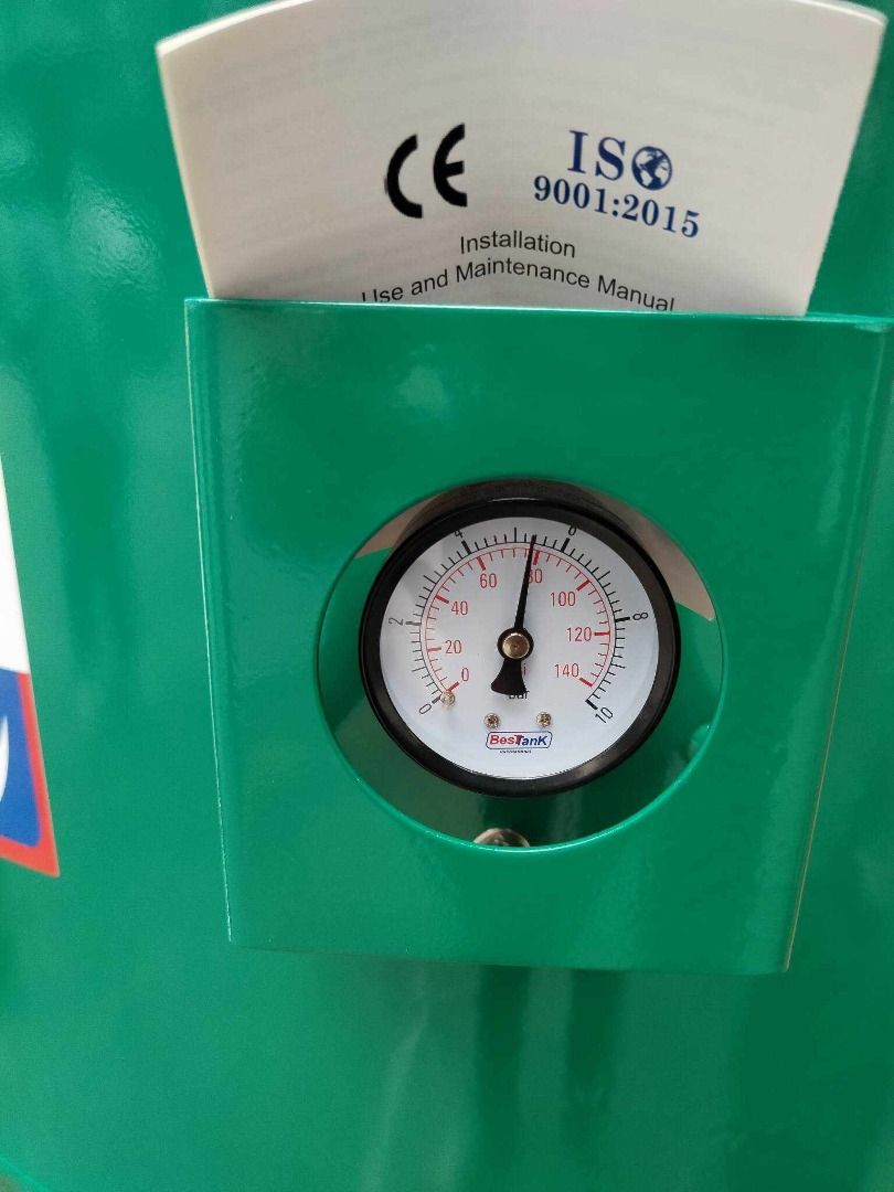 Dynaflo Bladder Tank, Commercial & Industrial, Construction Tools ...