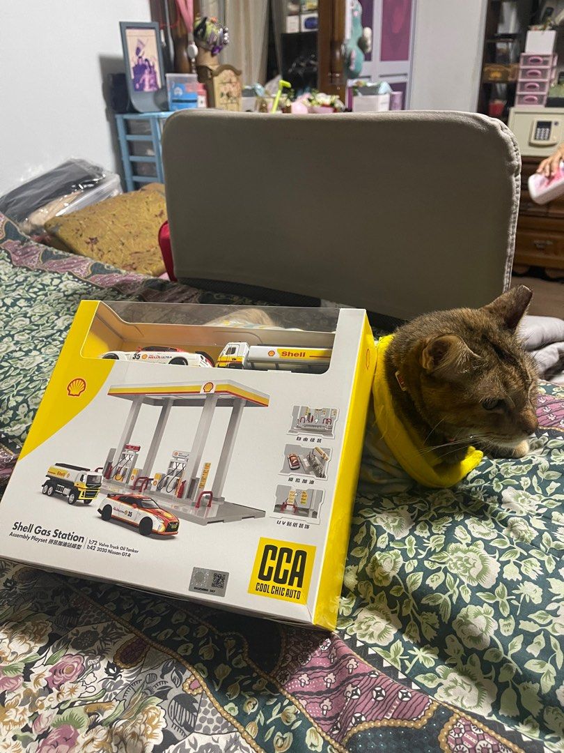 GTR 35 DIECAST WITH SHELL STATION 1:42, Hobbies & Toys, Toys & Games on ...