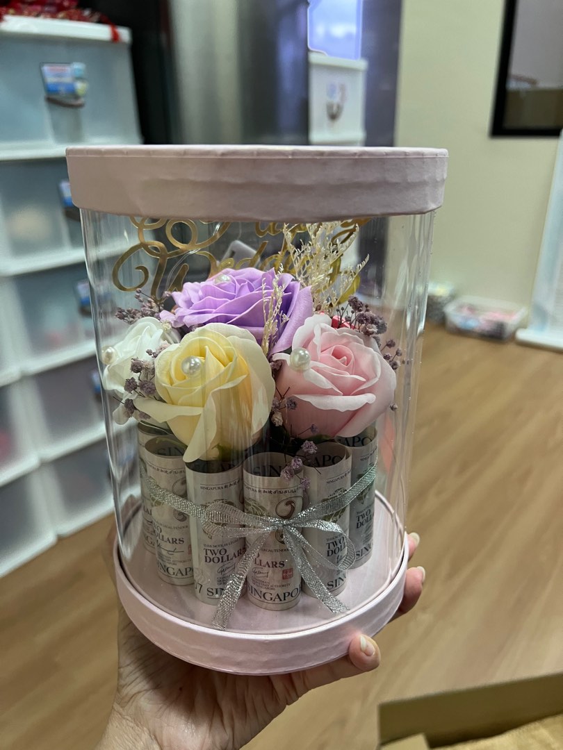 Hug bucket soap roses flower bouquet, Hobbies & Toys, Stationery ...