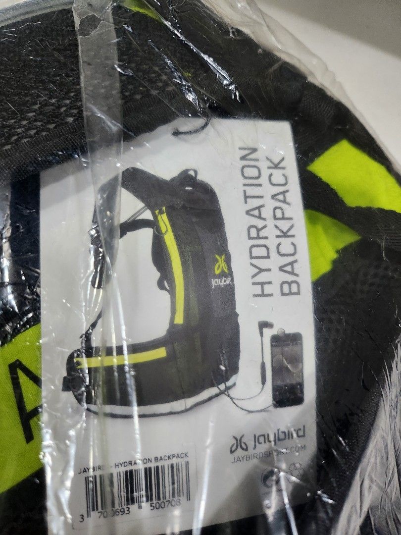 Jaybird Hydration Backpack, Men's Fashion, Bags, Backpacks on Carousell
