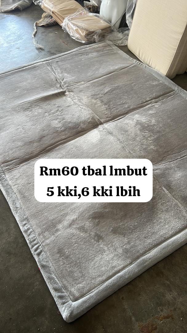 Karpet tebal, Furniture & Home Living, Home Decor, Carpets, Mats ...