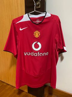 Manchester United 2004-2006 Home Jersey, Men's Fashion, Activewear on ...