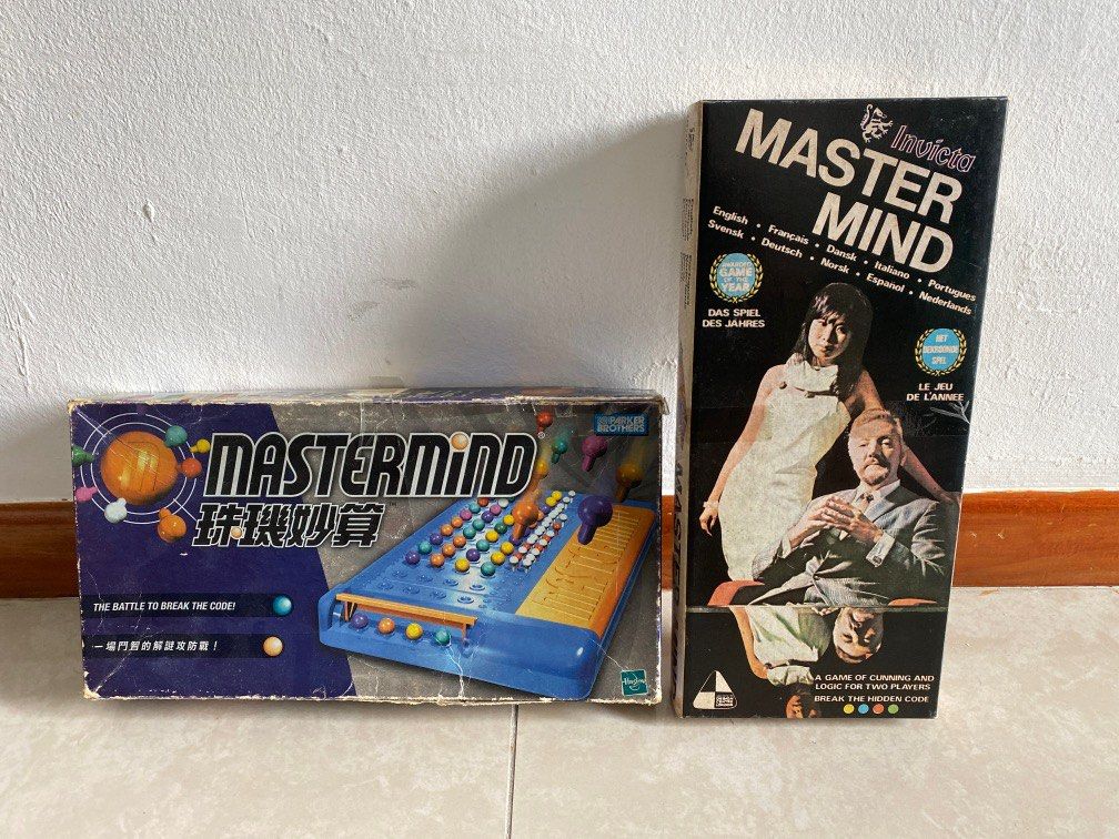 Mastermind invicta 1972 Hasbro 2000 versions board game the battle to get the code, a game of ...