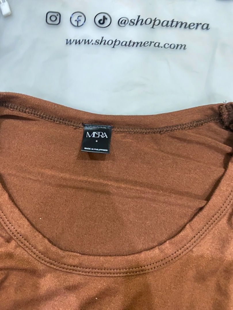 Mera body hugging croptop, Women's Fashion, Tops, Others Tops on Carousell