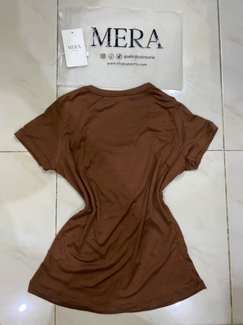 Mera body hugging croptop, Women's Fashion, Tops, Others Tops on Carousell