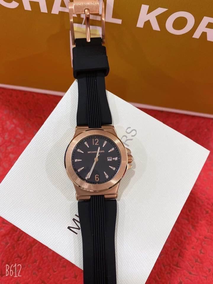 MK MINI DYLAN RUBBER STRAP ROSEGOLD DIAL AUTHENTIC WATCH on Carousell MK MINI DYLAN RUBBER STRAP ROSEGOLD DIAL AUTHENTIC WATCH on Carousell