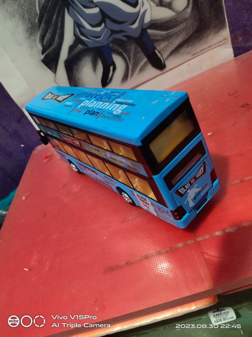 mobil bus tingkat diecast 21cm, Toys & Collectibles, Mainan di Carousell