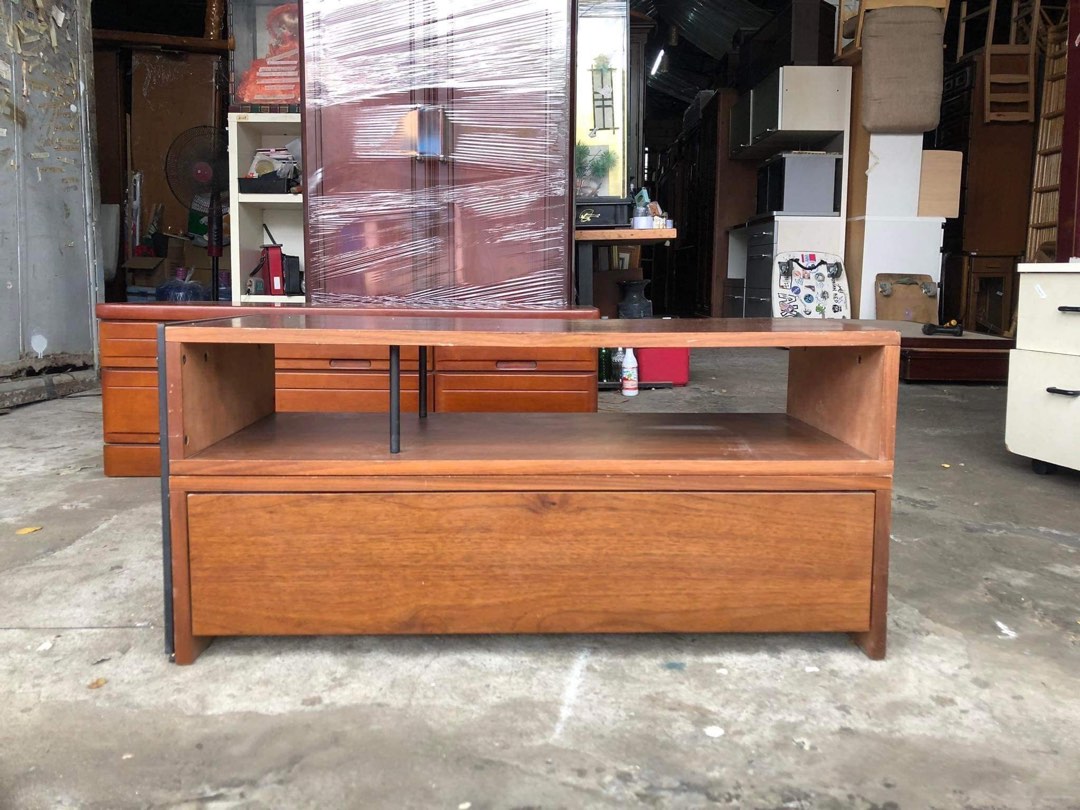 Modern expandable Tv rack Japan surplus on Carousell