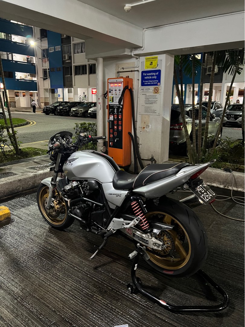 MOTORCYCLE DETAILING / DETAILING / BIKE DETAILING / CERAMIC COATING / IGL QUARTZ / BIKE WASH ...