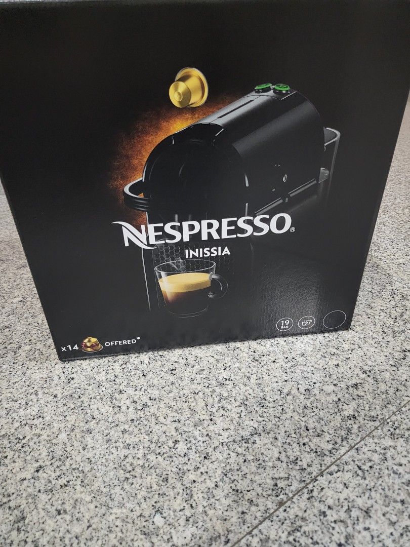 Nespresso Inissia D40 Coffee Machine, TV & Home Appliances, Kitchen ...