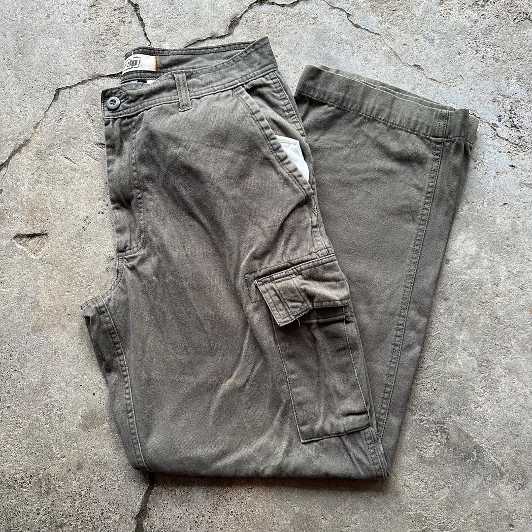 Olive Green Cargo Pants, Men's Fashion, Bottoms, Jeans on Carousell