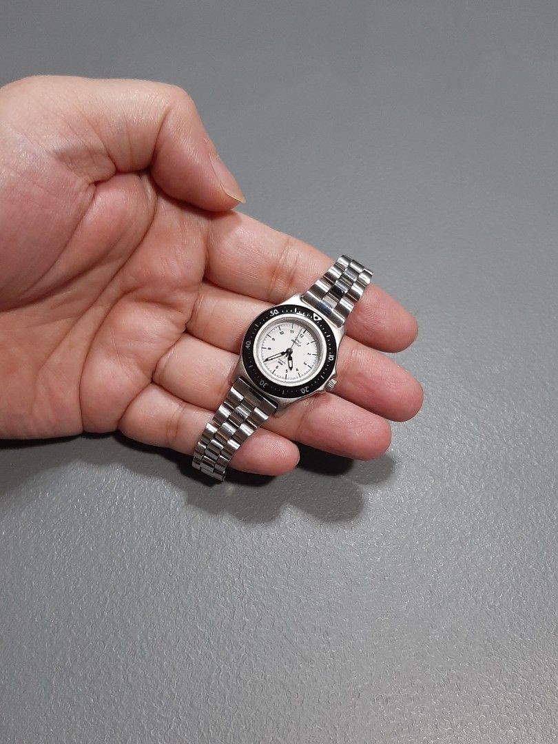 Original Timex Indiglo Ladies Watch, Women's Fashion, Watches ...