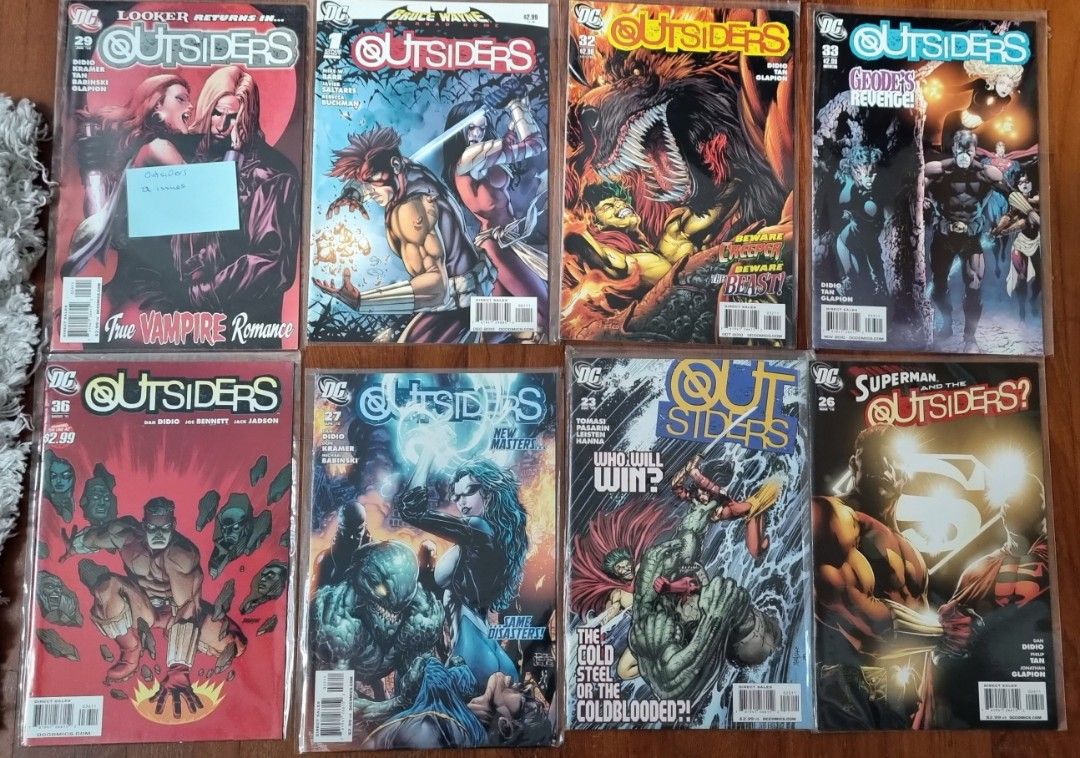 Outsiders x22 issues, Hobbies & Toys, Books & Magazines, Comics & Manga on Carousell