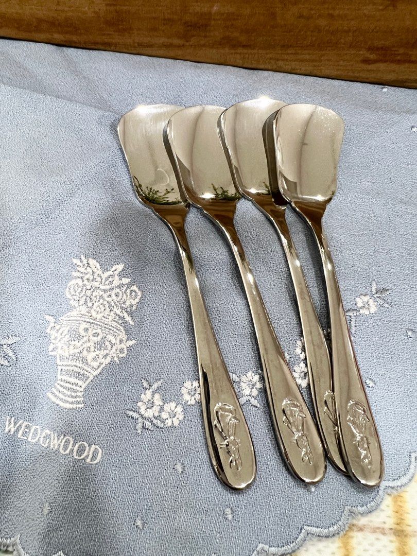 Peter Rabbit small spoon, Furniture & Home Living, Kitchenware ...